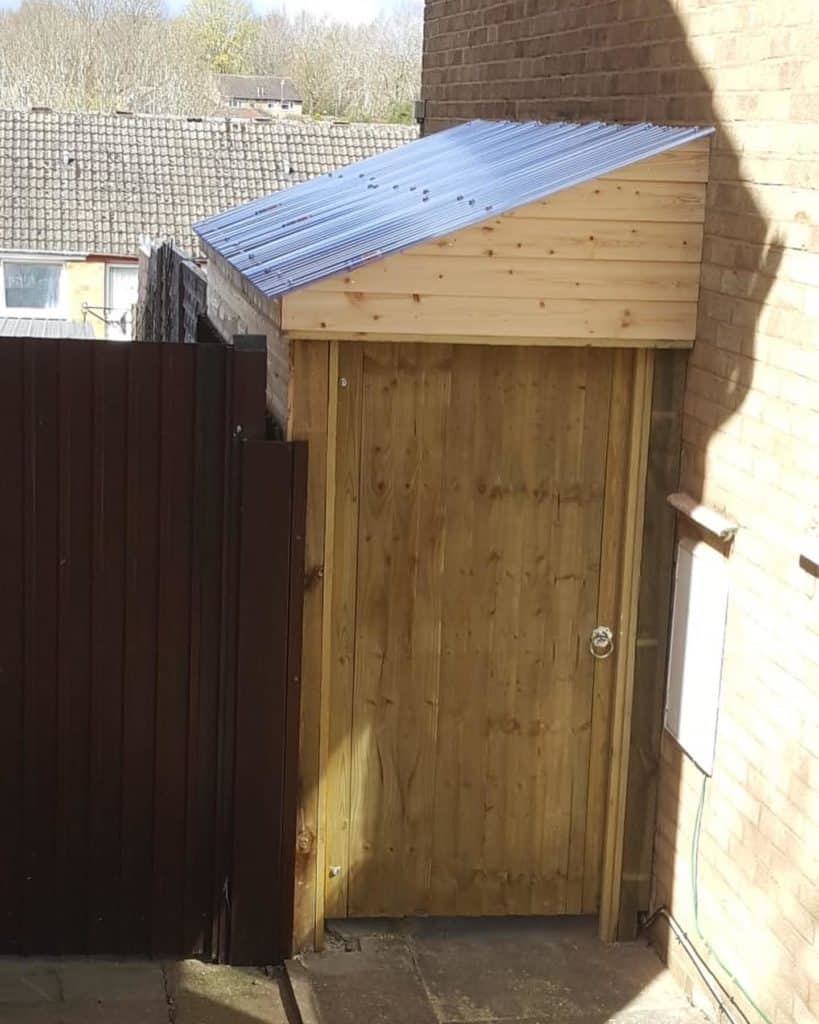 Hand Made Lean-to - SJG Maintenance